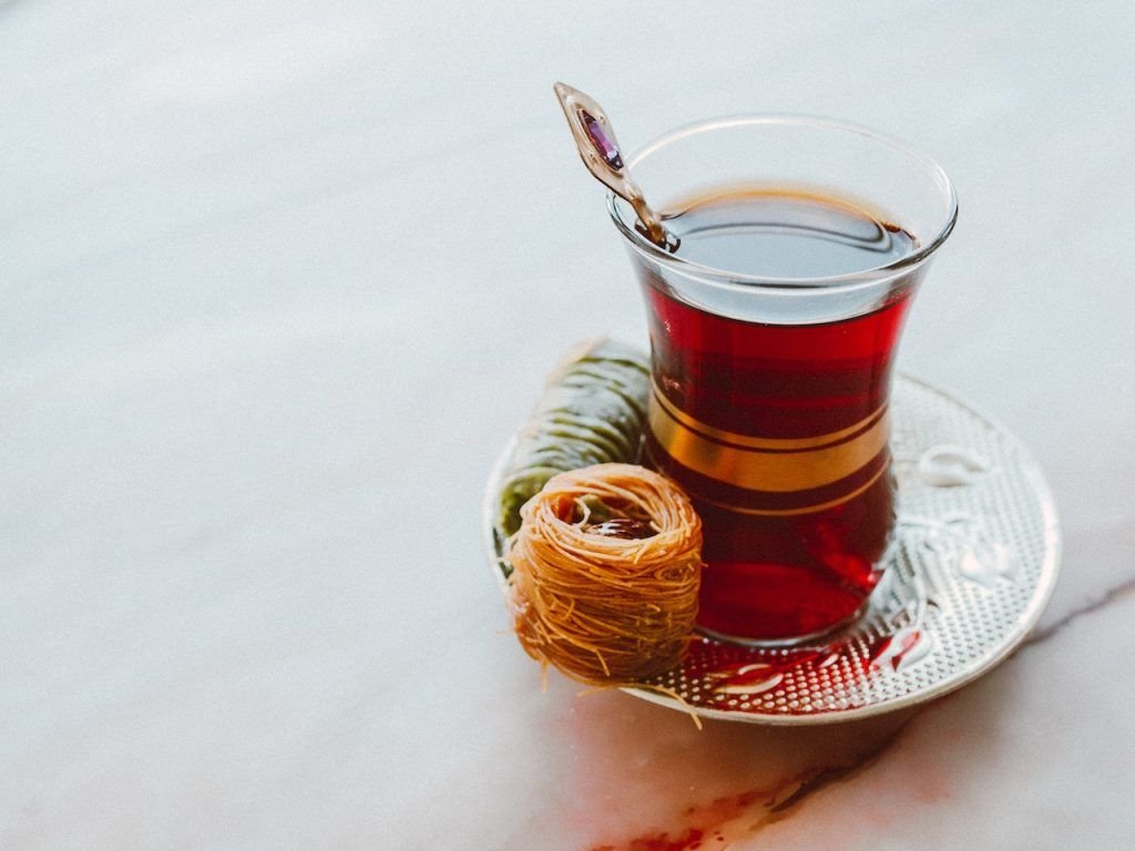 Turkish Tea: A Guide to the Culture and Traditions of Tea Drinking in ...